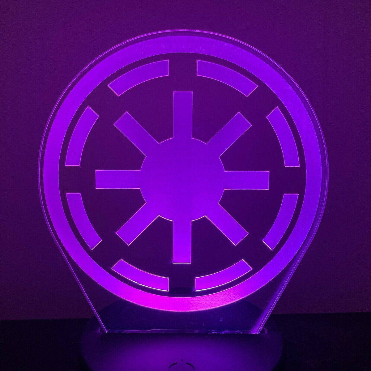 STAR WARS GALACTIC REPUBLIC 3D NIGHT LIGHT – Eyes Of The World