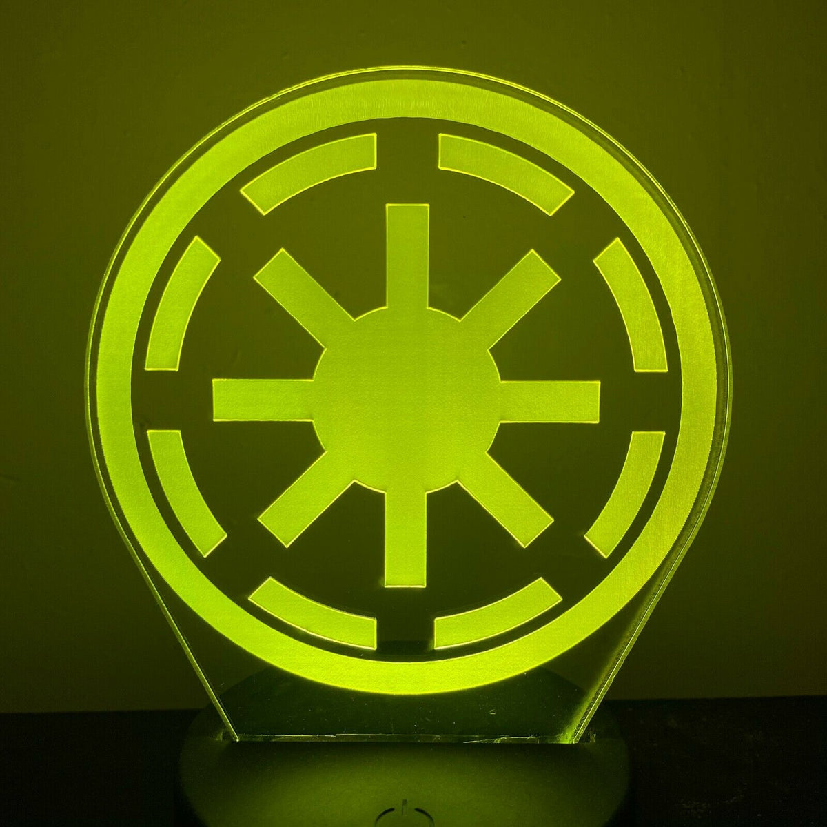 STAR WARS GALACTIC REPUBLIC 3D NIGHT LIGHT – Eyes Of The World